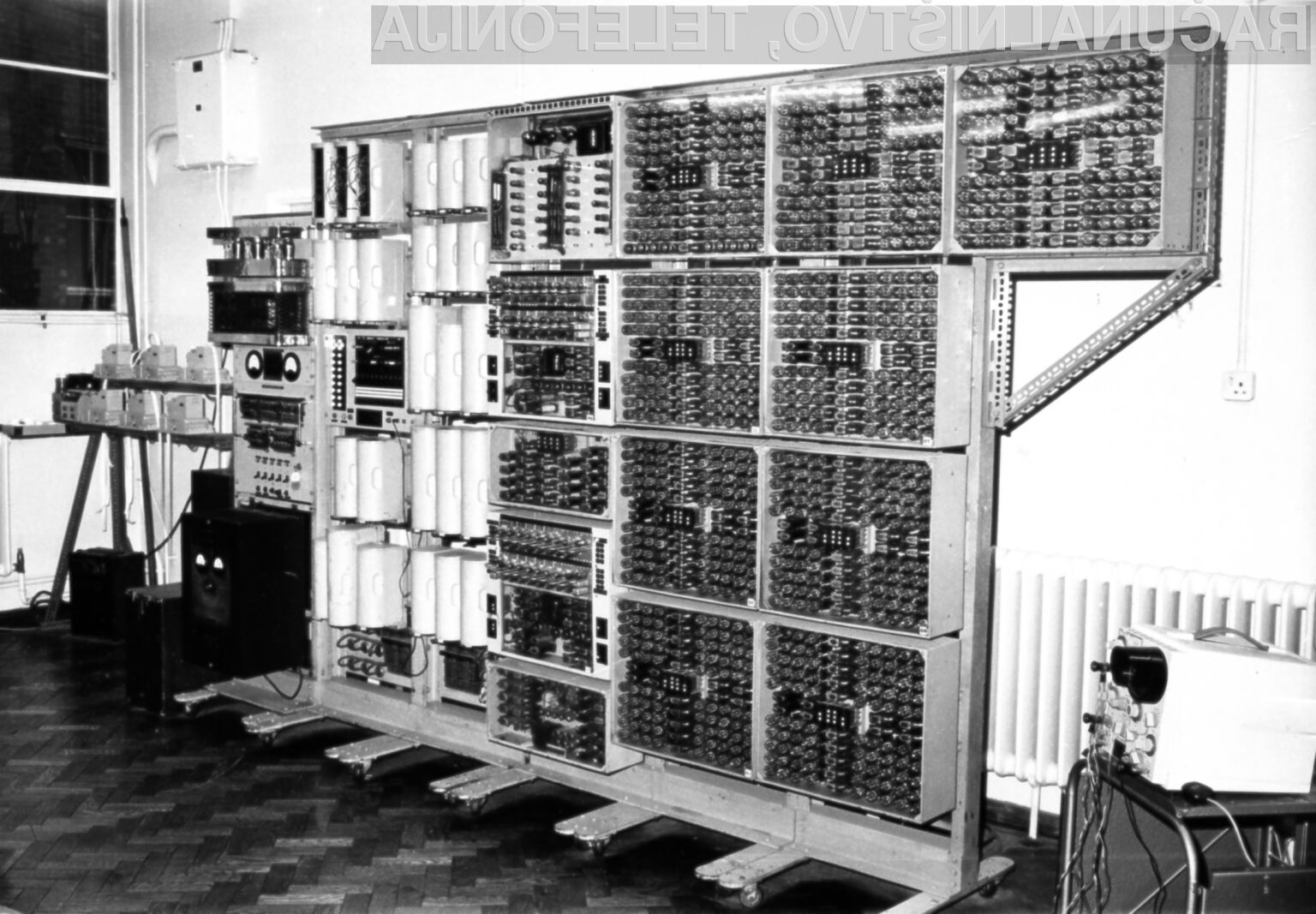 Najstarejši še delujoči digitalni računalnik na svetu - Računalniške novice