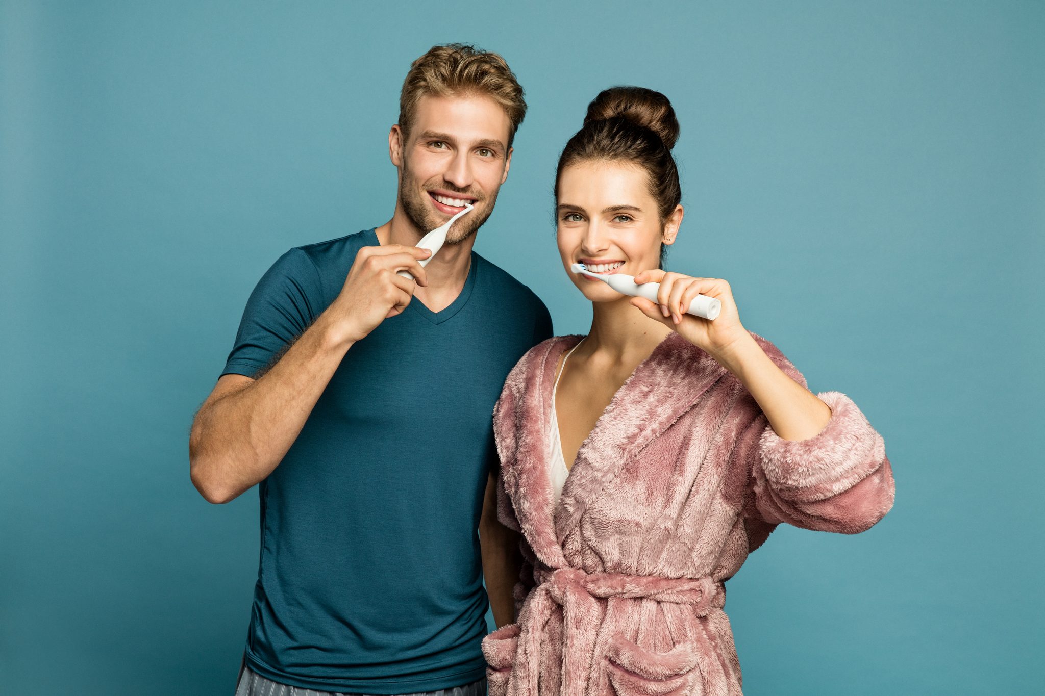 Curaprox Hydrosonic pro za popolnoma čiste zobe - Računalniške novice