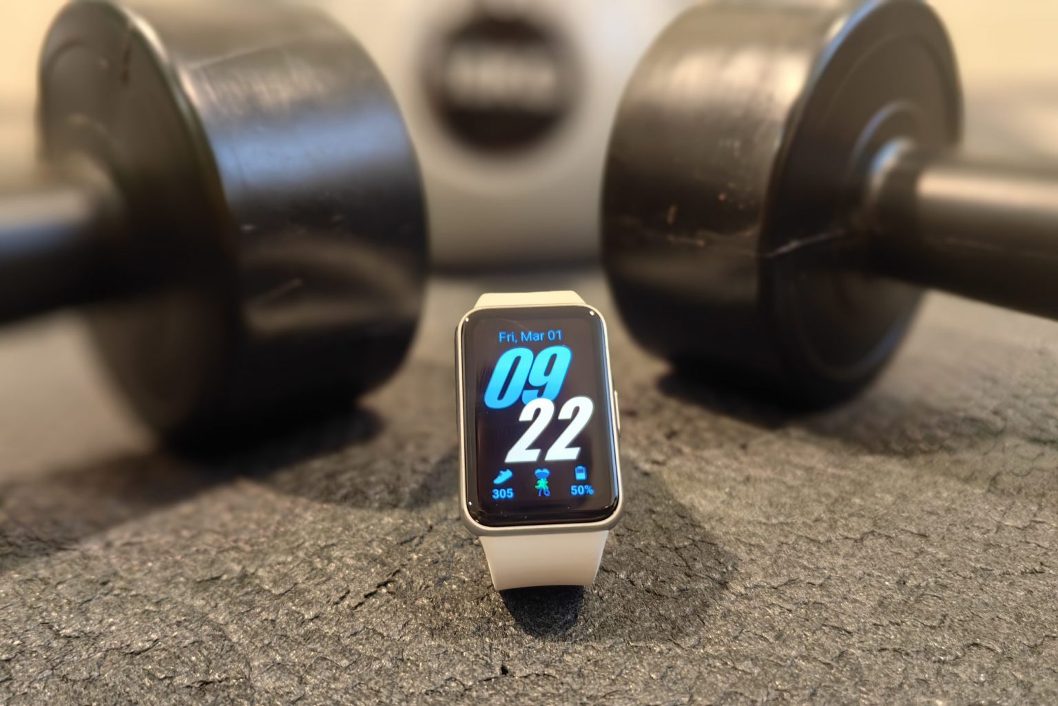 Na zapestju tokrat Samsung Galaxy Fit3: nič ji ne manjka - Računalniške ...
