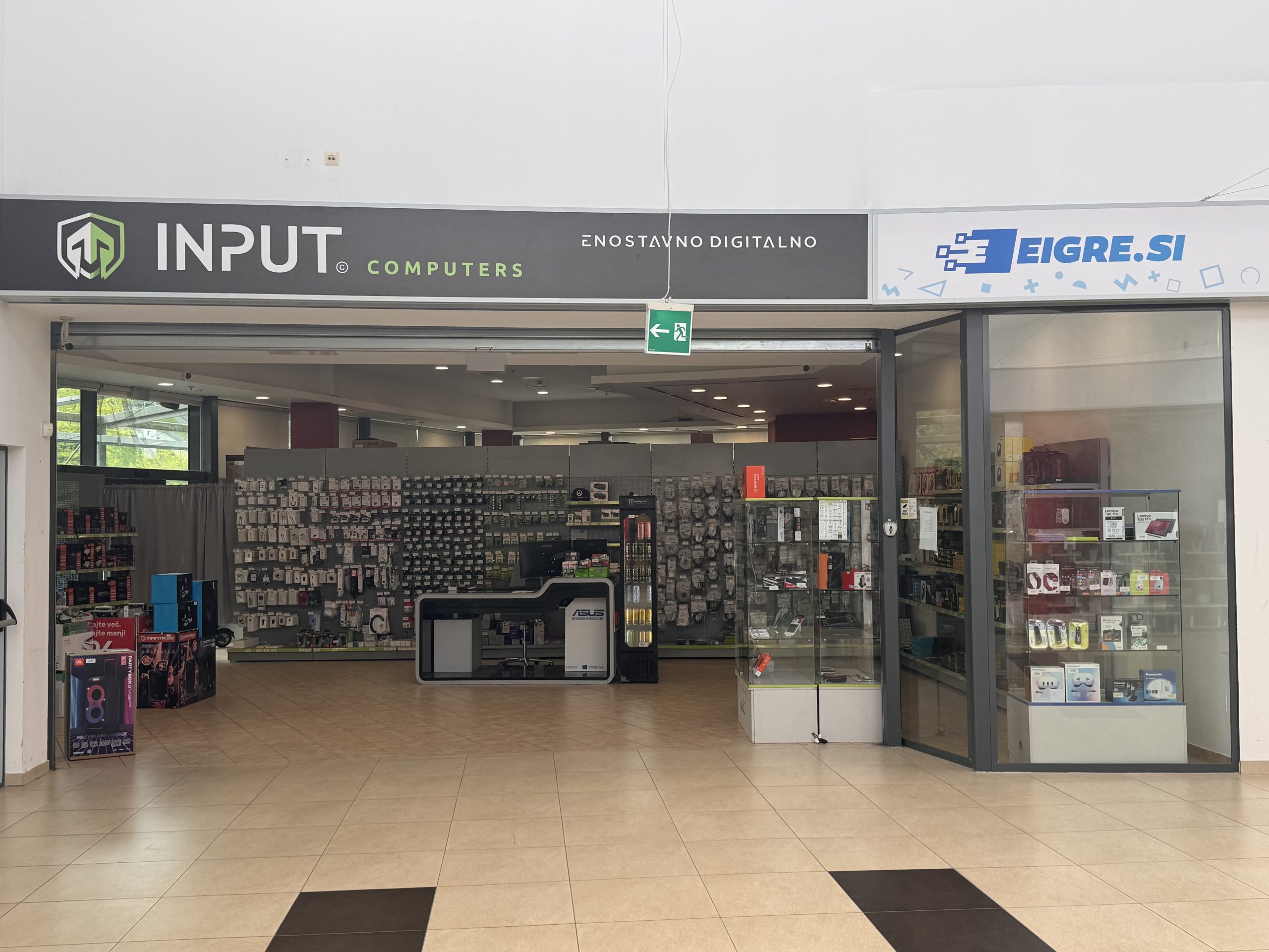 Trgovina INPUT praznuje prvo obletnico v Mercator centru Velenje ...