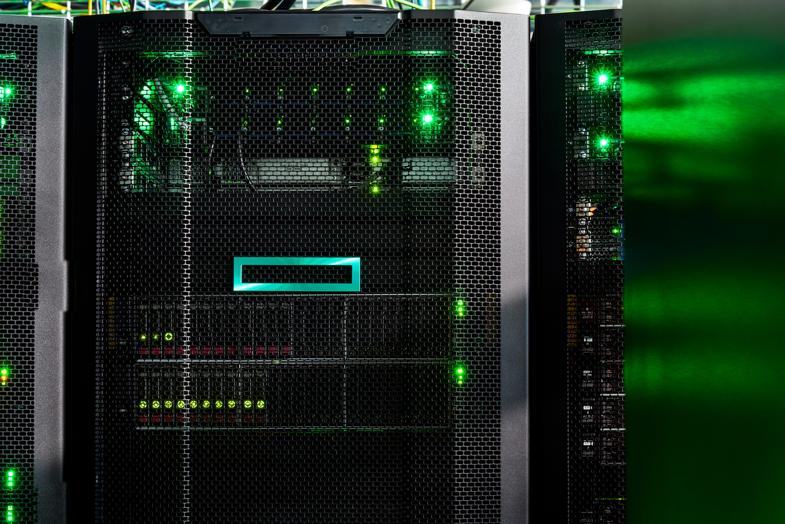HPE Networking CW 2050 in CW 2150 – zanesljiva izbira za sodobna ...